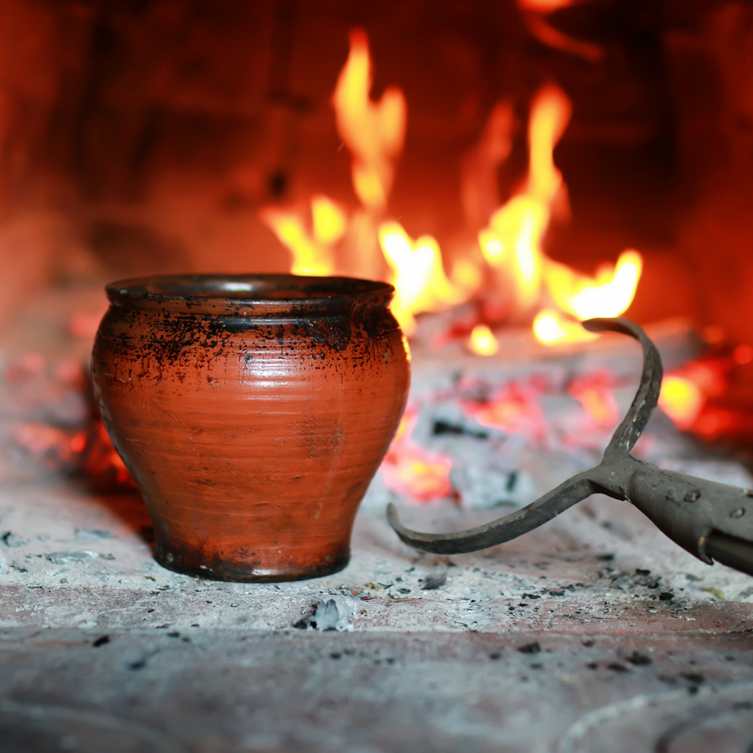 Can You Put a Pot in the Oven? Is There Any Risk? • JarKitchen